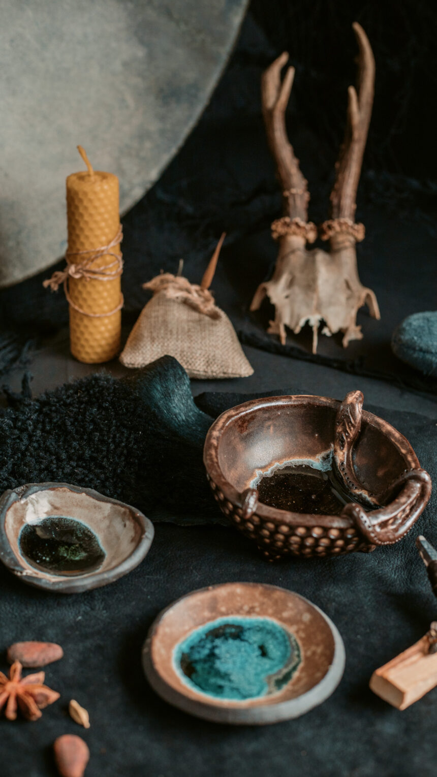 Lilith Altar Set - Handmade Burner - Ceremonial Ritual Set - Natural ...